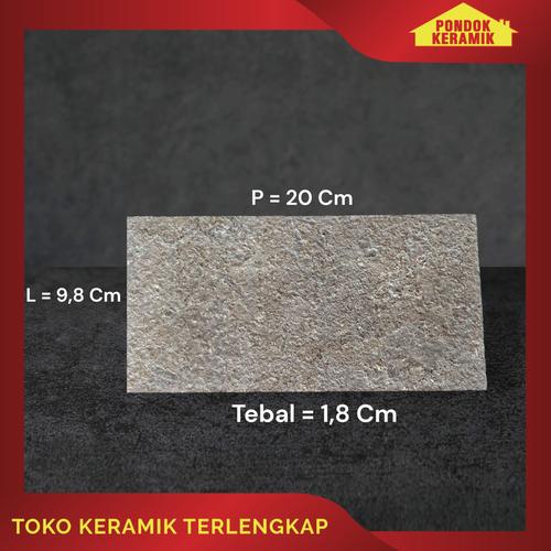 Jual Anti Slip BATU ALAM MARMER 20X9,8 Grey Tiles Acid - Kota Surabaya ...