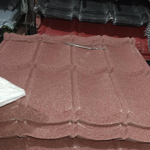 Jual Genteng metal pasir Platinum / Multiroof pasir - Merah - Kota ...