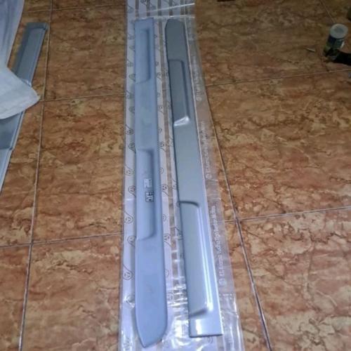 Jual ORI side garnish pintu Mitsubishi Xpander cross genuine - kanan ...