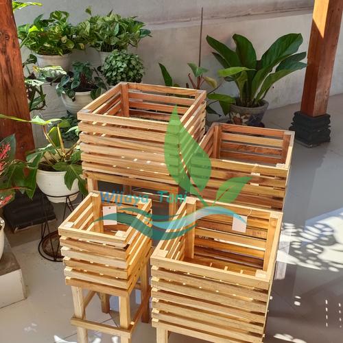 Jual Pot Kayu Anggrek Gramma | Pot Kayu Jati - 30x30x60 - Kab. Bantul ...