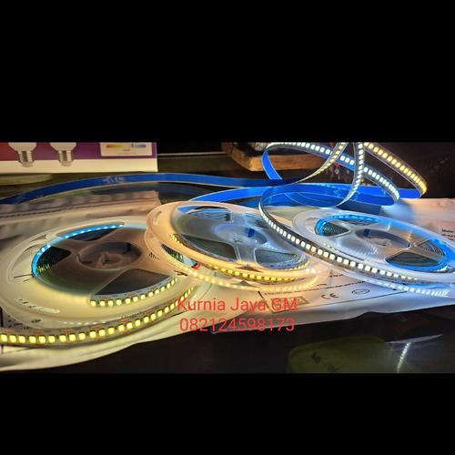 Jual Led Strip 240LED 2835 12Volt 5meter Lampu Strip Light INDOOR 2835 ...