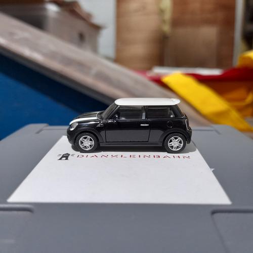 Jual Herpa Skala 1:87 - New mini Cooper Hitam atap Putih (HB31) - Kota ...
