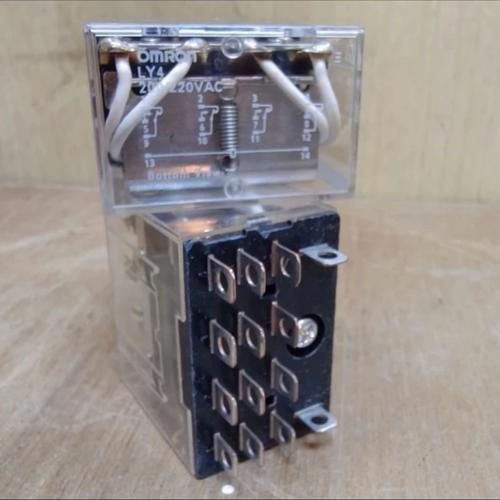 Jual relay OMRON LY4 220V ORIGINAL & BARU set socket - relay ly 4 220v ...