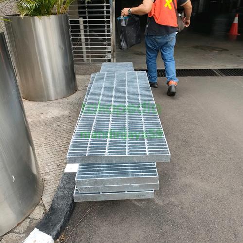 Jual grating galvanis plain model - Kota Depok - mandirijaya59 | Tokopedia