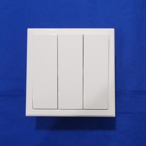 Jual 301031N Saklar Tripel 3 Gang 1 Way E3 White Simon - Kota Tangerang ...