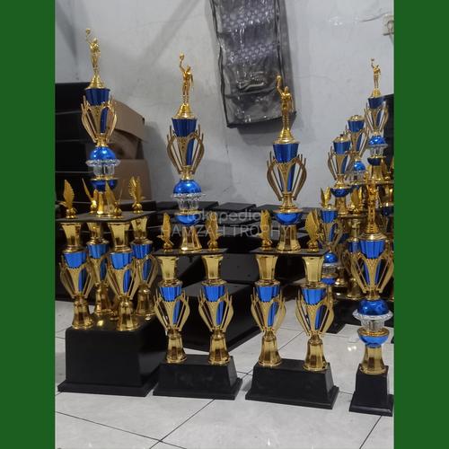 Jual trophy piala 1 set juara 1234(kaki 4,kaki 2,kaki - Kab. Bekasi ...