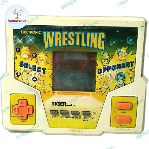 Jual Game Watch Gimbot Gamebot Wrestling Gulat WWF Tiger Electronics ...