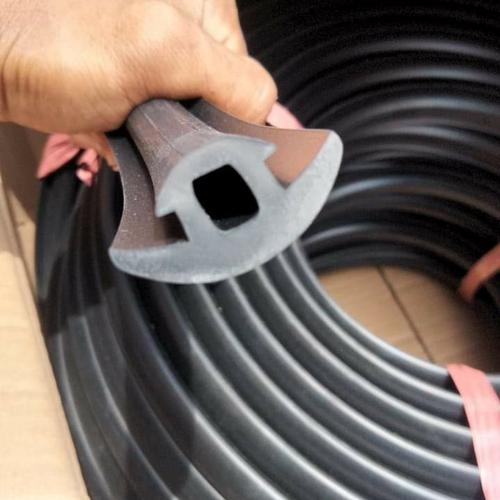 Jual karet rel jok bus / karet rell jok bus 1 roll - Kota Tangerang ...