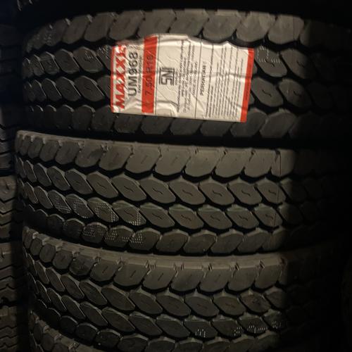 Jual Ban Truk 750 R16 MAXXIS UM968 KAWAT SET DENGAN BANDALAM ...