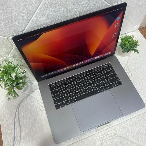 Jual Macbook pro retina 15inch 2018 i9 CTO ram 32gb ssd 1tb dualvga mulus - 32gb/512gb - Jakarta ...