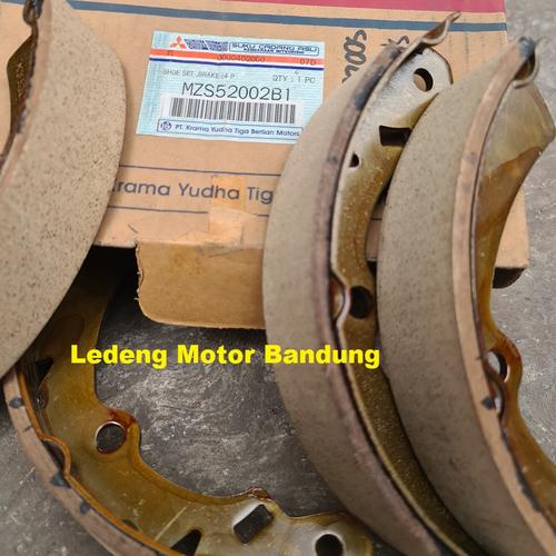 Jual Original Brake Shoe Rear Mitsubishi Colt T120 SS Kampas Rem ...