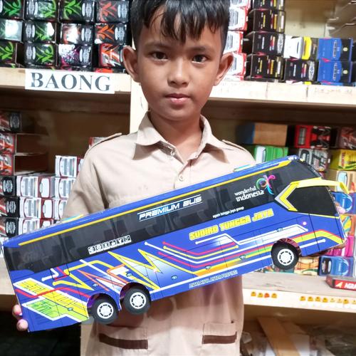 Jual Mainan Miniatur bus Ukuran Besar full lampu dan basuri telolet ...