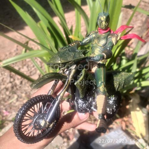 Jual SHF Kamen Rider Kuuga - Gurongi : Go-Bada-Ba (Figure+Motor ...