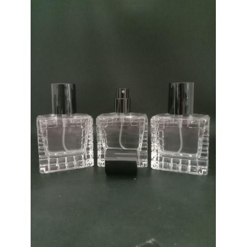 Jual botol parfum corak bintik kotak drat 30ml per lusin - Jakarta ...