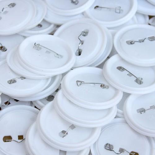 Jual HIPS PUTIHNYA SAJA - Bahan pin peniti uk. 58 mm polos bross Bros ...