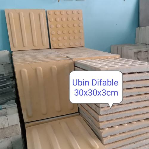 Jual Guiding Block/paping difabel.ubin tegel.30x30.Tebal 3cm - DOT ...