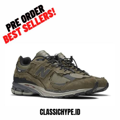 Jual NEW BALANCE 200R RIPSTOP PROTECTION PACK DARK MOSS - 36 - Kota ...