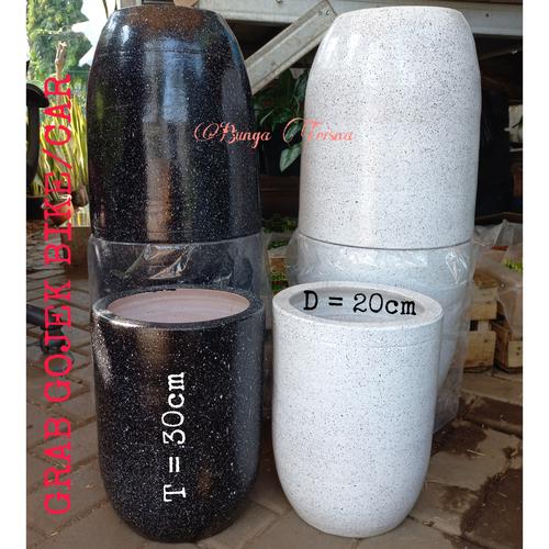 Jual POT TERAKOTA PREMIUM KAPSUL D20T30 /POT GERABAH/TANAH LIAT HITAM ...