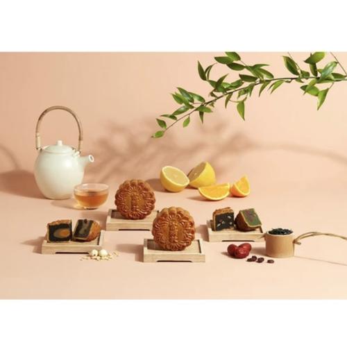 Jual The Fullerton SINGAPORE JADE SIGNATURES TEA SERIES BAKED MOONCAKES ...