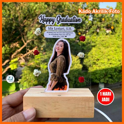 Jual KADO ULTAH CEWEK AKRILIK LED CUSTOM Hadiah WISUDA Lampu ACRYLIC ...