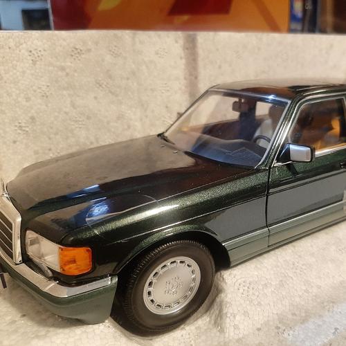 Jual diecast skala 1:18 dealerbox mercy eagle 560SEL hijau botol on ...