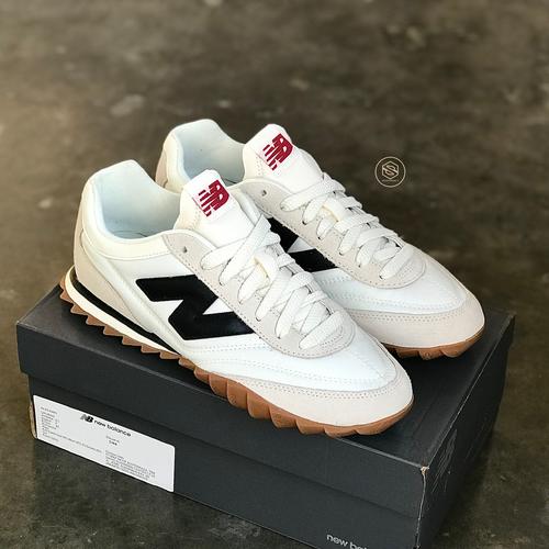 Promo New Balance Classic Unisex RC30 Beige Grey White Black Gum ...