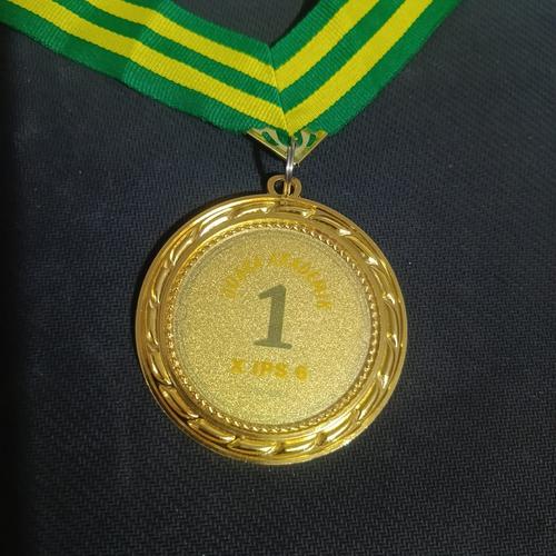 Jual Medali Logam Medali Emas Perak Perunggu Custom Logo Stiker - Perak ...