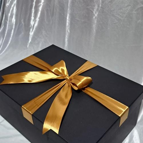 Jual Gift box kotak kado + 35x25x15 cm + Berpita - Silver - Jakarta ...