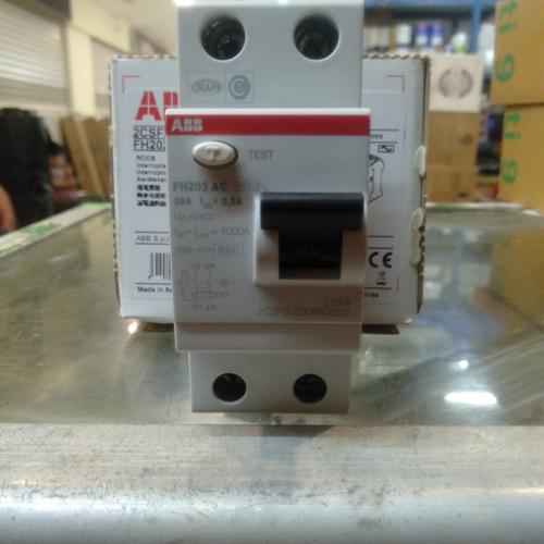 Jual ELCB/RCCB ABB 2P 25A 300mA FH202 Original - Jakarta Pusat - Pratamajaya elektrik | Tokopedia