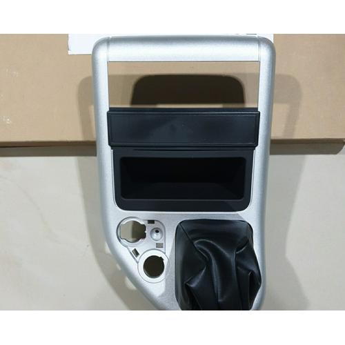 Jual Panel Tengah Canter Model baru Warna Silver Original Mitsubishi ...
