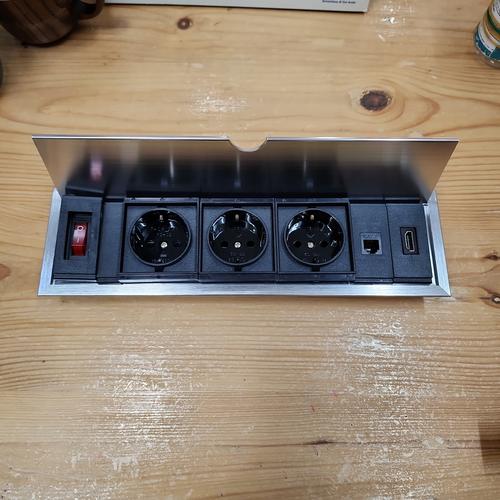 Jual STOP KONTAK MEJA 3 POWER HDMI LAN CAT6 - Hitam - Jakarta Pusat ...