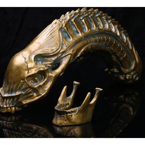Jual INS Alien Queen Xenomorph Warrior PVC Action Figure Skull Model ...
