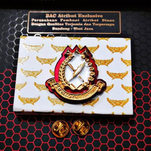 Jual pin safari fungsional struktural KEJAKSAAN RI eselon waena putih ...