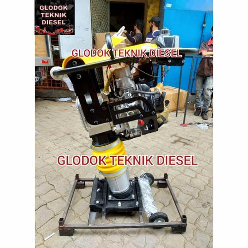 Jual Stamper Kuda Diesel RM90DA Diesel Tamping Rammer Matrix RM 90DA ...