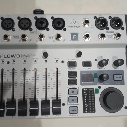 Jual Mixer Digital Behringer Flow 8 like new - Kab. Semarang ...