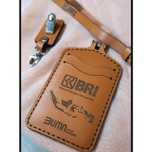 Jual Name Tag Holder Kulit Asli Sapi Model Besi Barbel. ID Card Holder ...