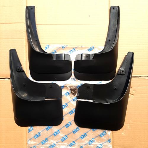 Jual Mudguard atau karpet lumpur atau karpet ban Innova lama 2005 ...