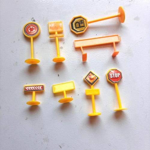 Jual Mainan Rambu Rambu Jadul Lalu Lintas Tazos Mainan lawas Kontruksi ...