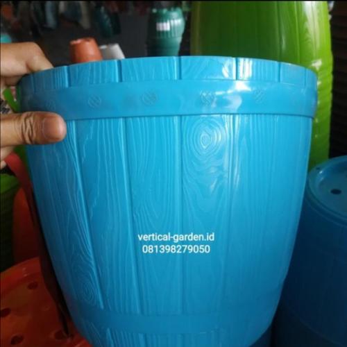 Jual Pot model gentong kayu size 32cm warna biru tosca - Kab. Bogor ...