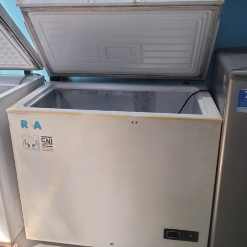 Jual Chest Freezer Box RSA CF 210, 200 L, 125 W, SECOND SIAP PAKAI ...