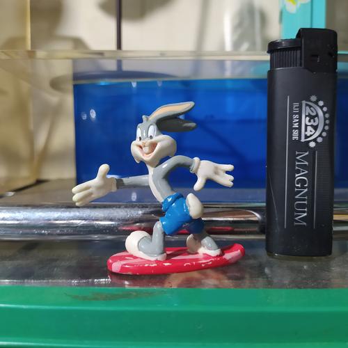 Jual FIGURE BUGS BUNNY SURFING LOONEY TUNES TOY - Kota Batam - innocent ...