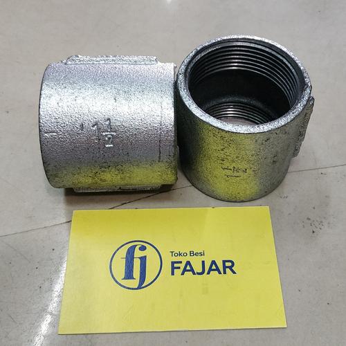 Jual Socket sambungan pipa galvanis 1,5 inch Sock Soket drat besi 1 1/2 ...