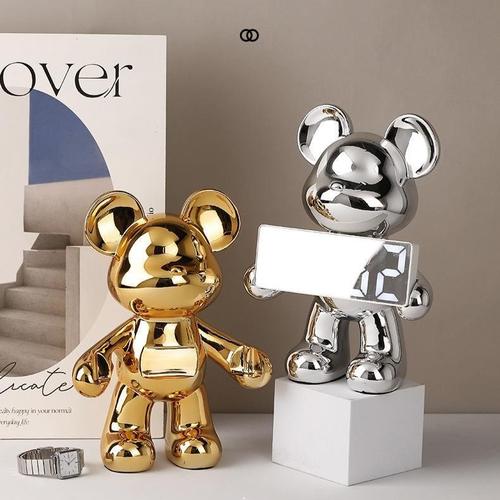 Jual Jam Meja Digital Karakter Lucu / Digital Clock Bearbrick 2012 ...