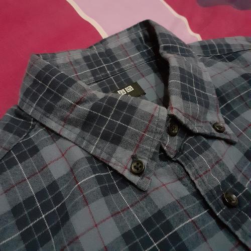 Jual Uniqlo Kemeja Flannel Kotak Biru Dongker/Navy Lengan Panjang Small ...