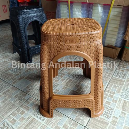 Jual Kursi Bakso | Bangku Baso Plastik Motif Anyaman Rotan Tebal Kuat ...