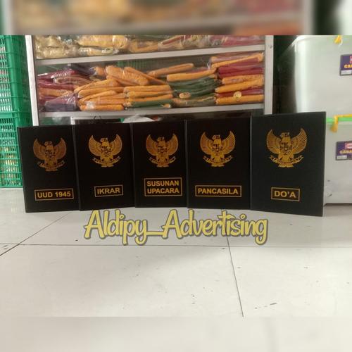 Jual Map perlengkapan upacara Bendera Map Garuda Pancasila Ready stok ...
