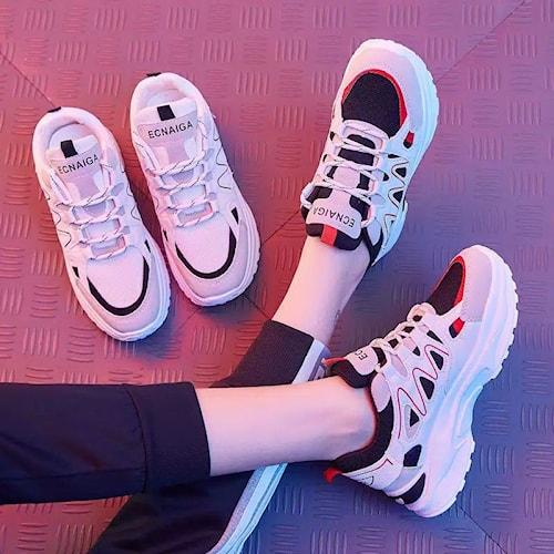 Secret Celebrity Shoes 60 Photos - Moonagedaydream.film