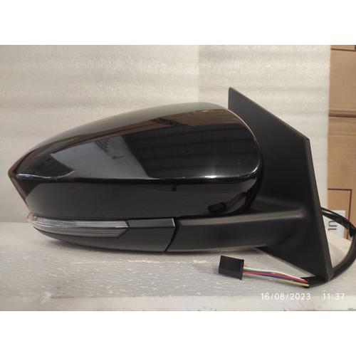 Jual Spion Emgi Toyota Avanza 2019 - 2021 Hitam Elektrik LED - Kiri ...