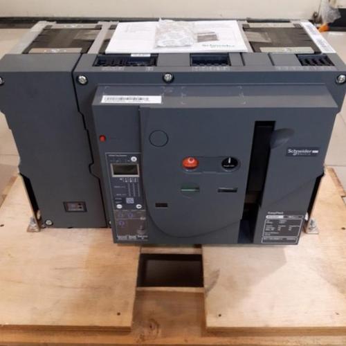 Jual Acb Schneider Mvs 65Ka 4P 1250A Mvs12H4Mf2A Komplit Motorized Uvt ...
