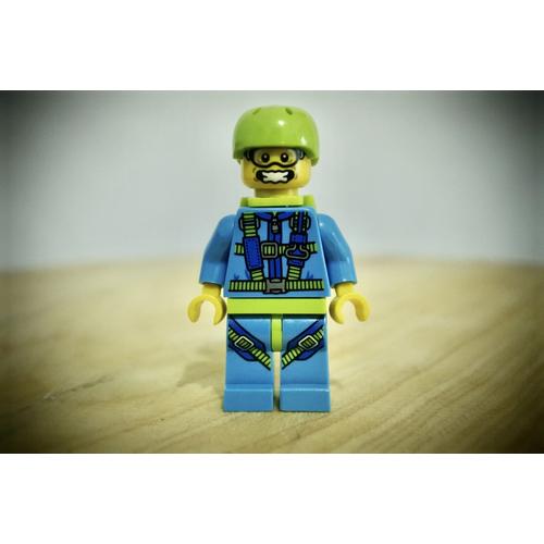 Jual Lego Minifigure "Sky Diver" - Kab. Tangerang - Hobiku_Hobimu ...